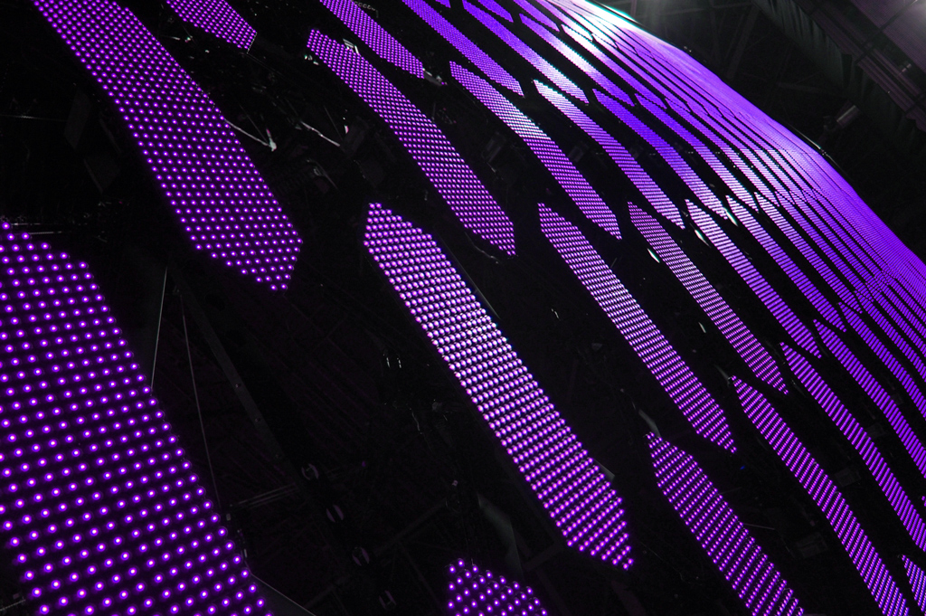 U2 360: Video Screen or Transformer? – Lucept