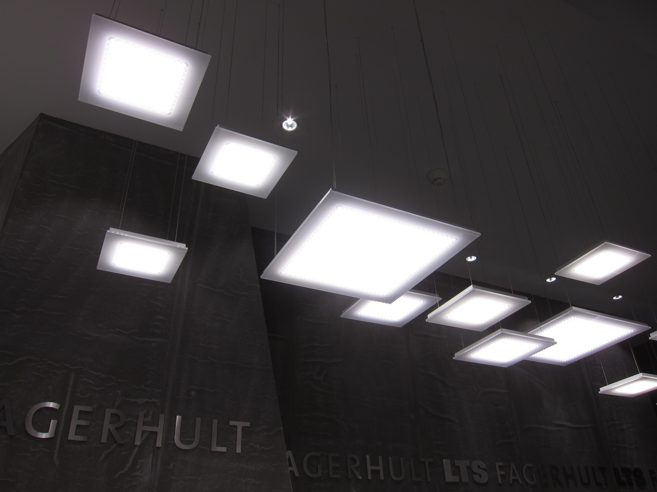 light + building – Lucept