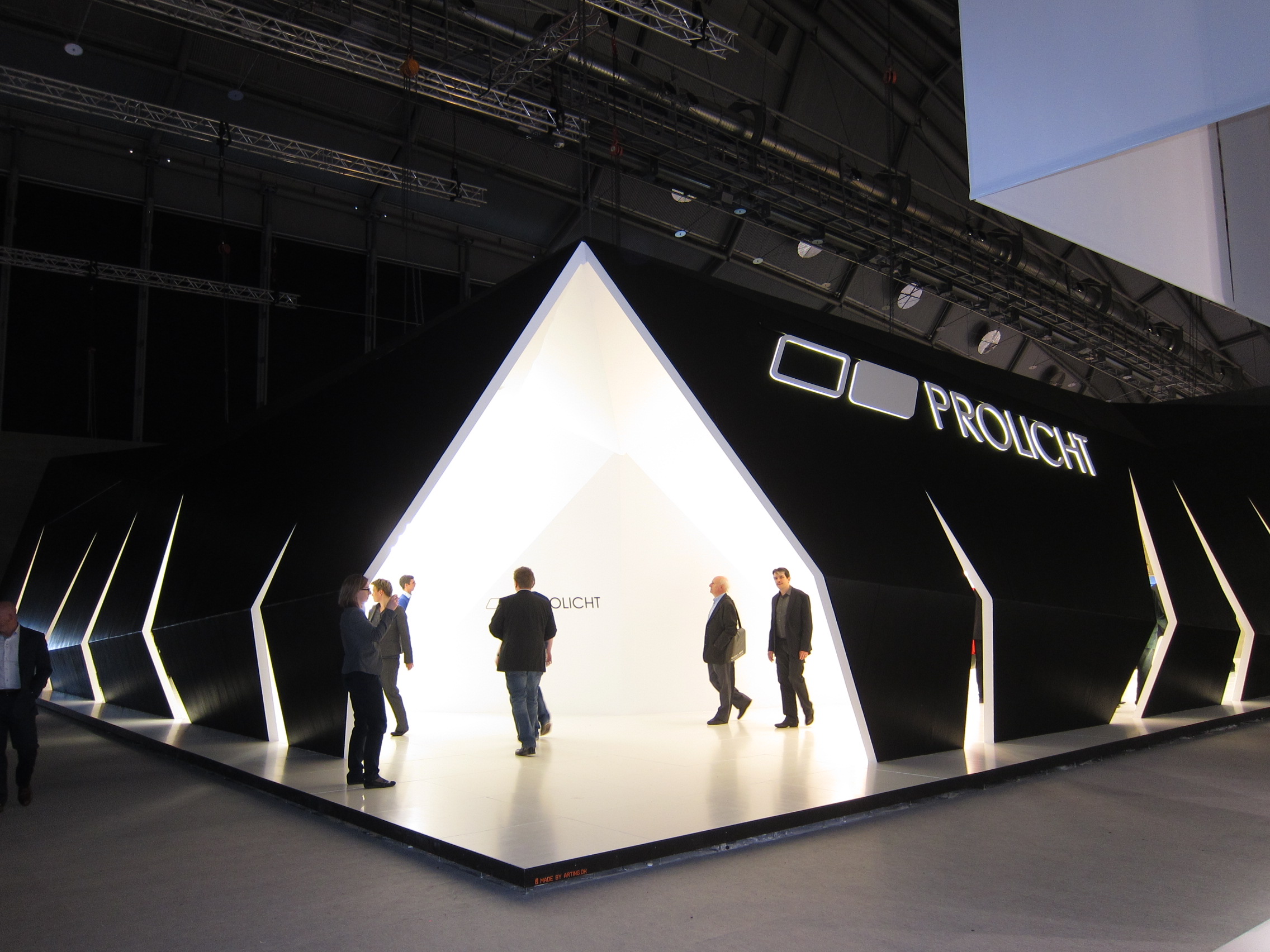 light + building – Lucept